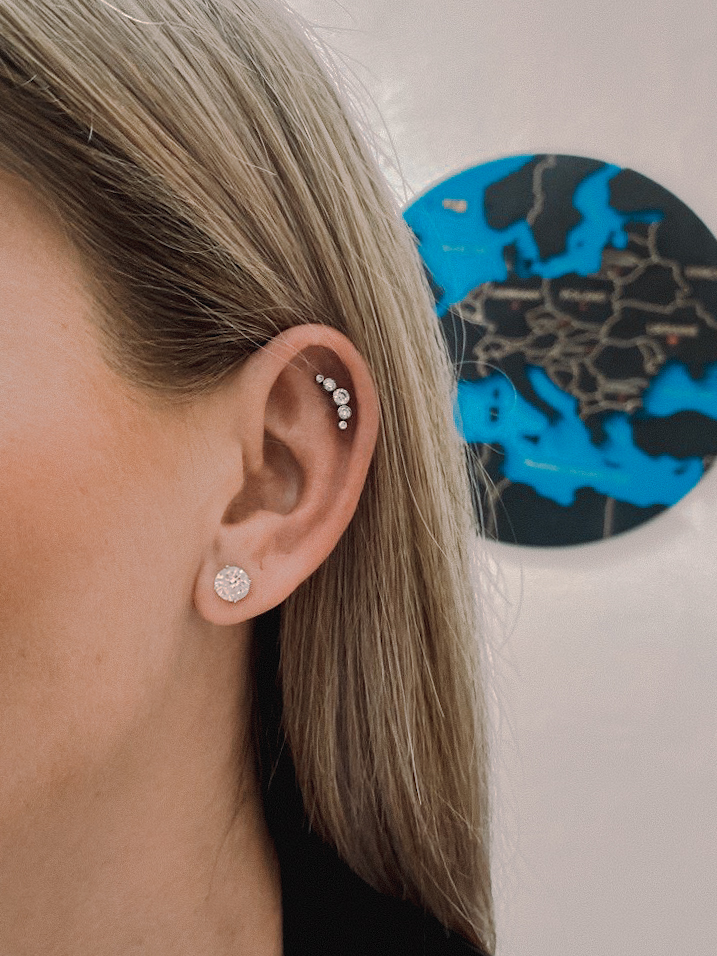 Piercing Artist Darina Sokolova - VeAn Germany