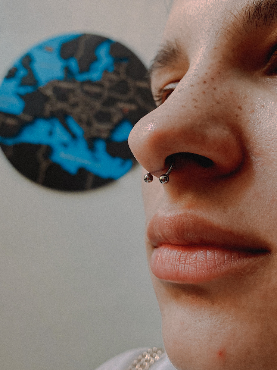 Piercing Artist Darina Sokolova - VeAn Germany