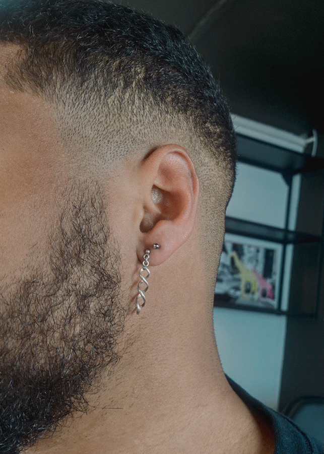 Piercing Artist Darina Sokolova - VeAn Germany